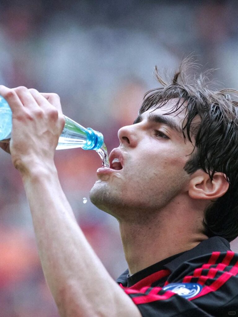 99+ Ảnh Ricardo Kaka đẹp xuất sắc, biểu tượng bóng đá và thời trang Brazil