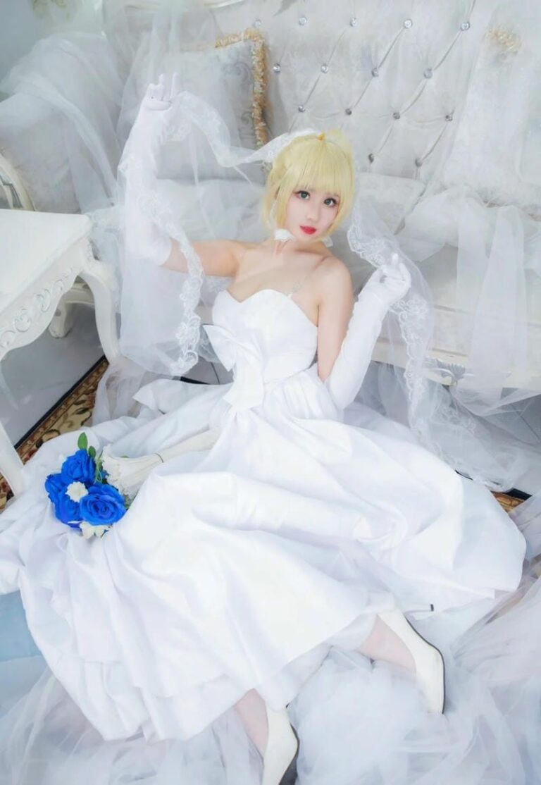 99+ Ảnh Saber Bride cosplay đẹp mê hồn, tạo hình cô dâu khiến fan say đắm