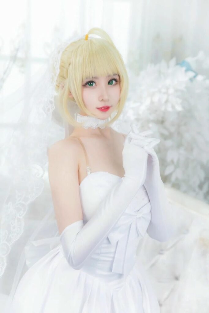 99+ Ảnh Saber Bride cosplay đẹp mê hồn, tạo hình cô dâu khiến fan say đắm