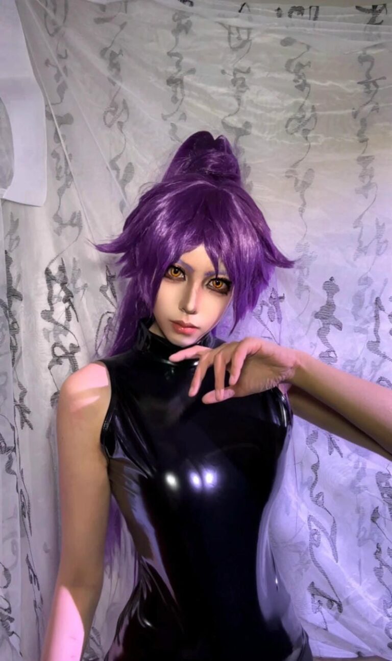 99+ Ảnh Yoruichi cosplay tuyệt đẹp, gợi cảm dành cho fan anime Bleach